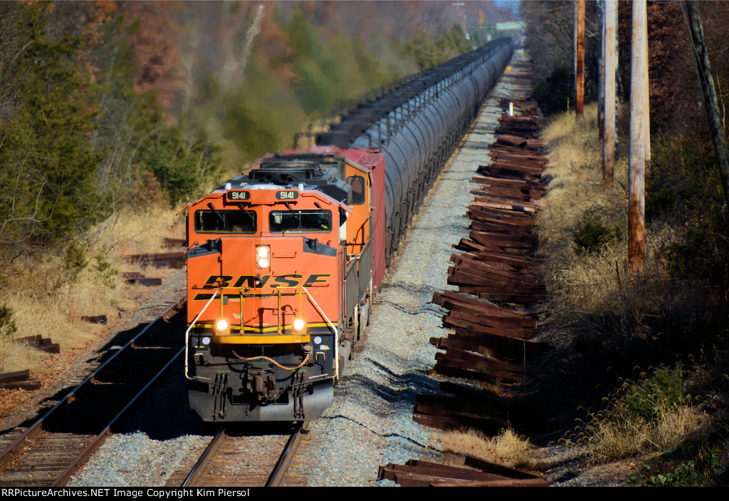 BNSF 9141 CSX Train K144 Crude Oil Loads